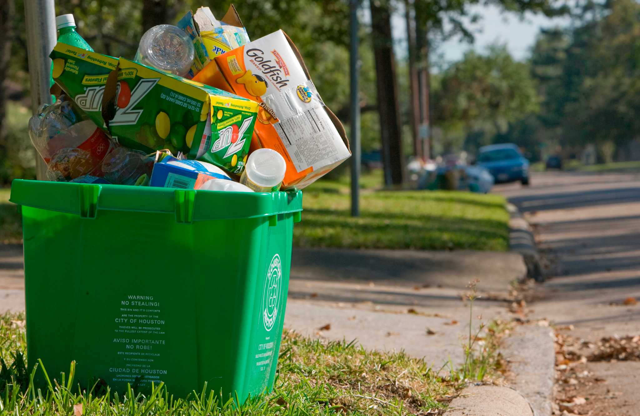 City sees way for homes to recycle more by sorting less
