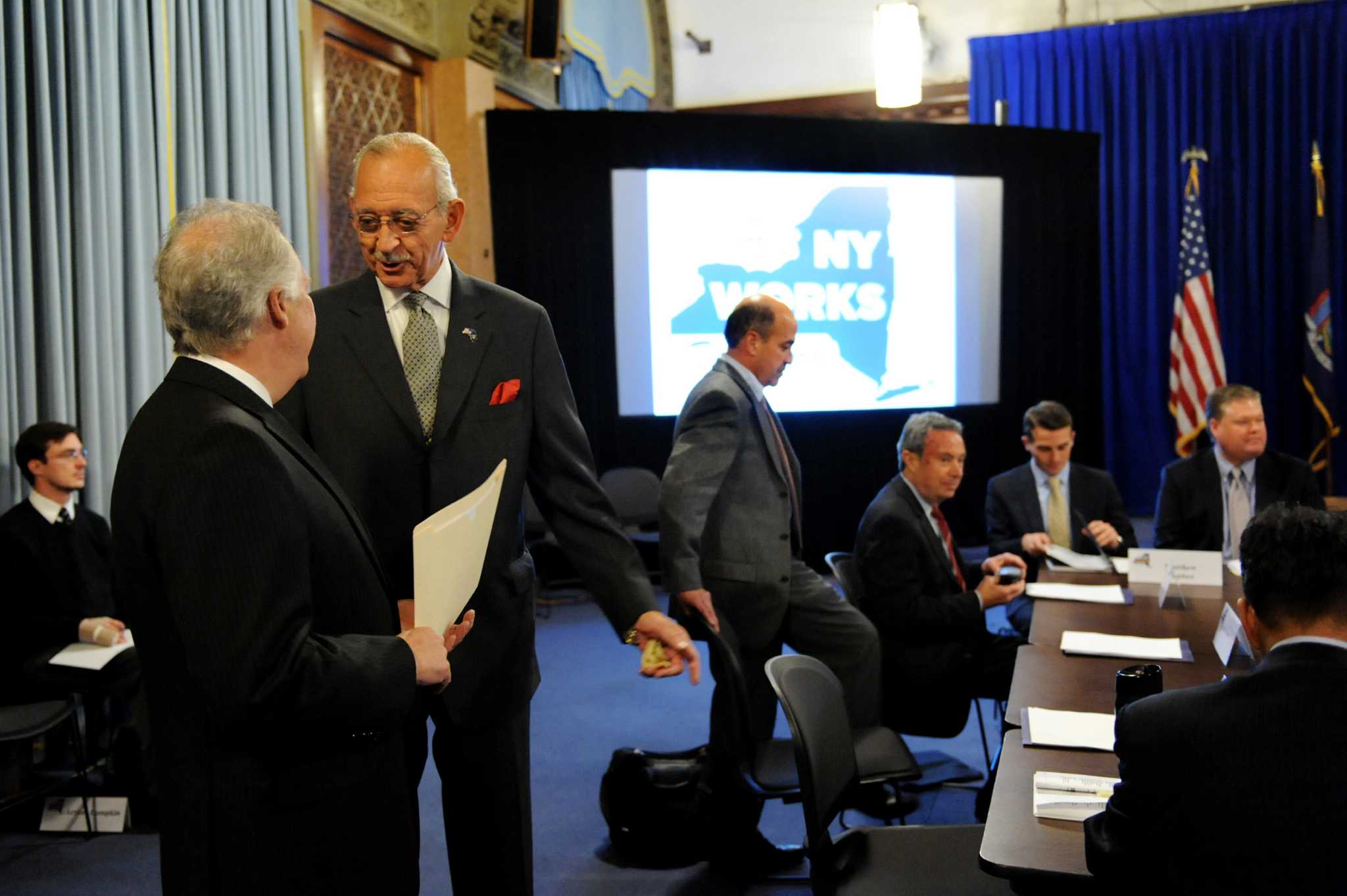 Task force members meet to review DOT projects