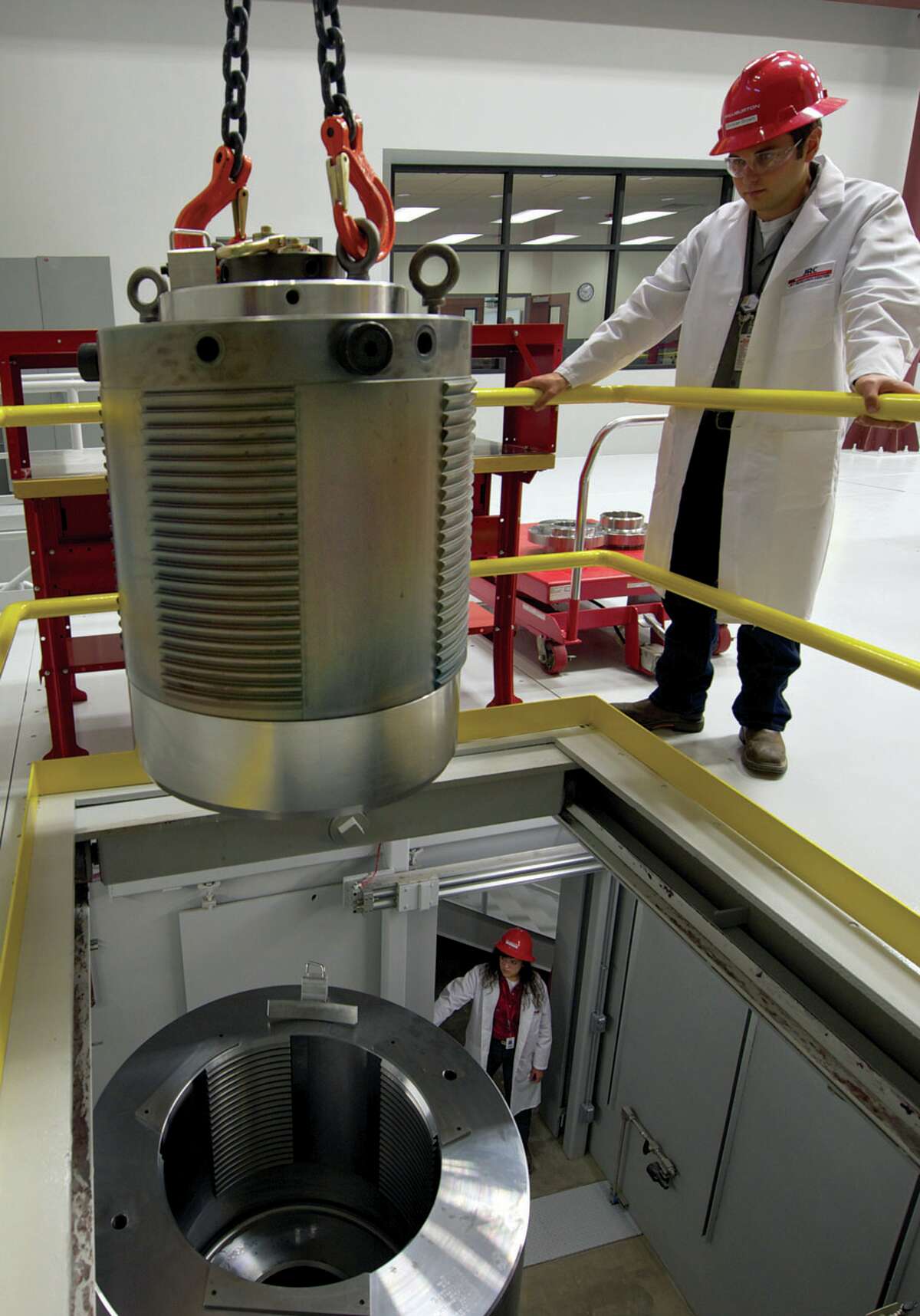 Halliburton lab will be going to extremes