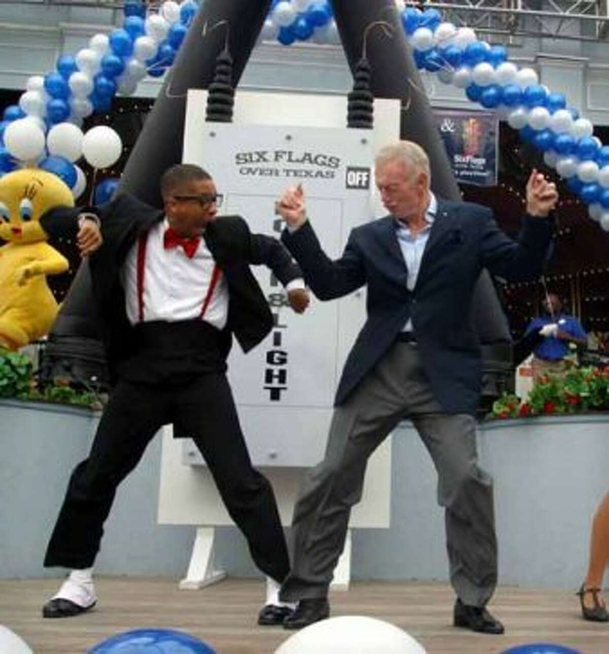 Cowboys owner Jerry Jones inducted into Hall of Fame; Terrell Owens ...