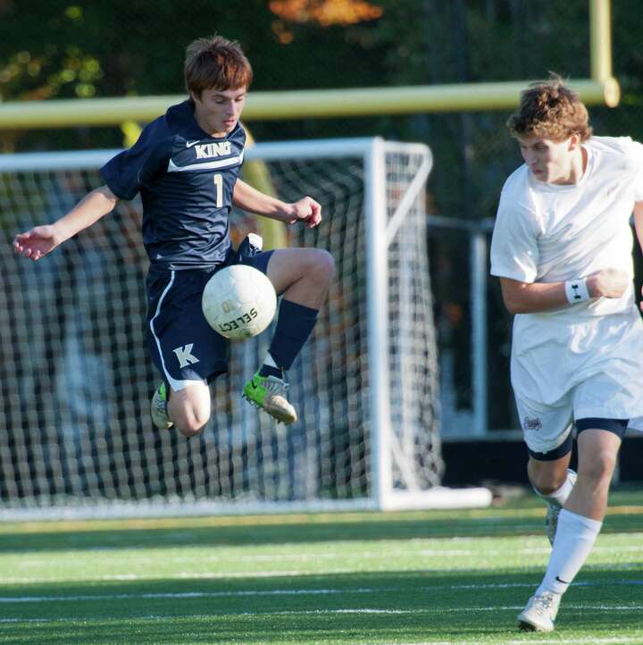 St. Luke's earns last-minute tie with King