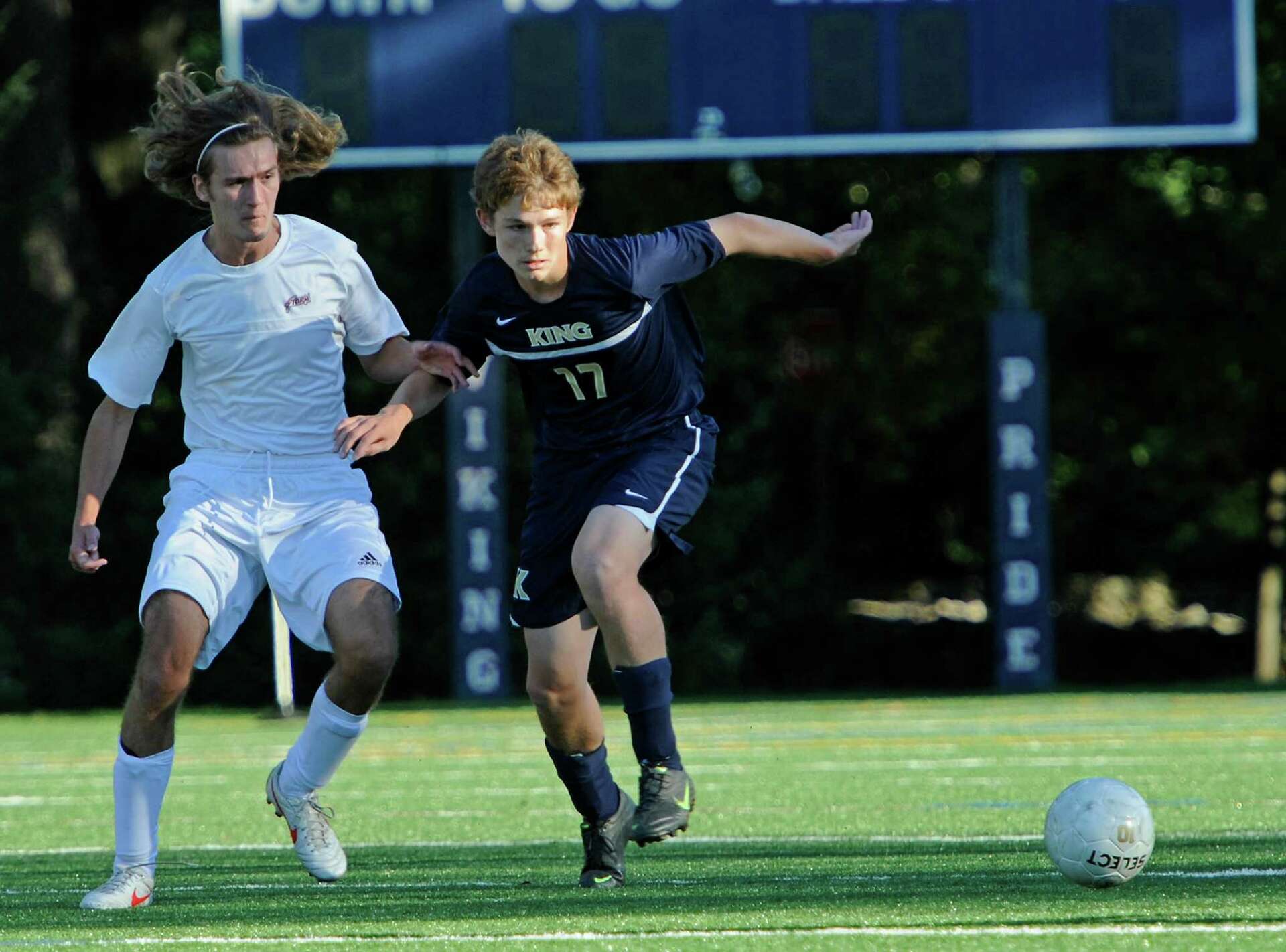 St. Luke's earns last-minute tie with King