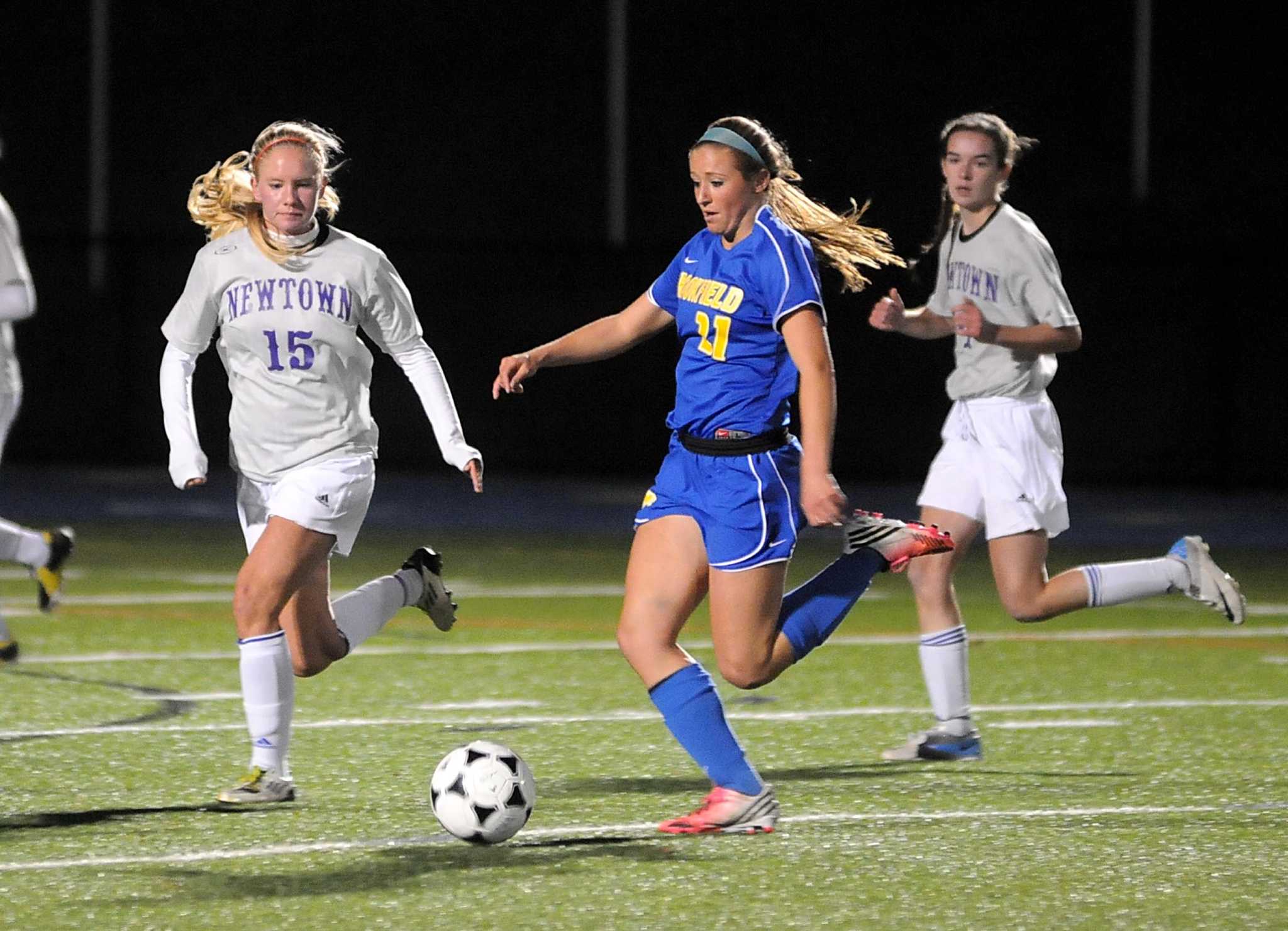 Chris Brodeur: Newtown girls soccer team rallies for their coach's cause