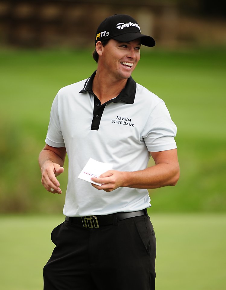 Mallinger leads Frys.com Open