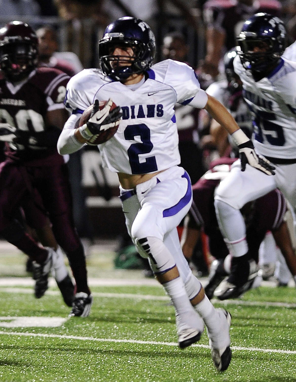 Friday night football scores