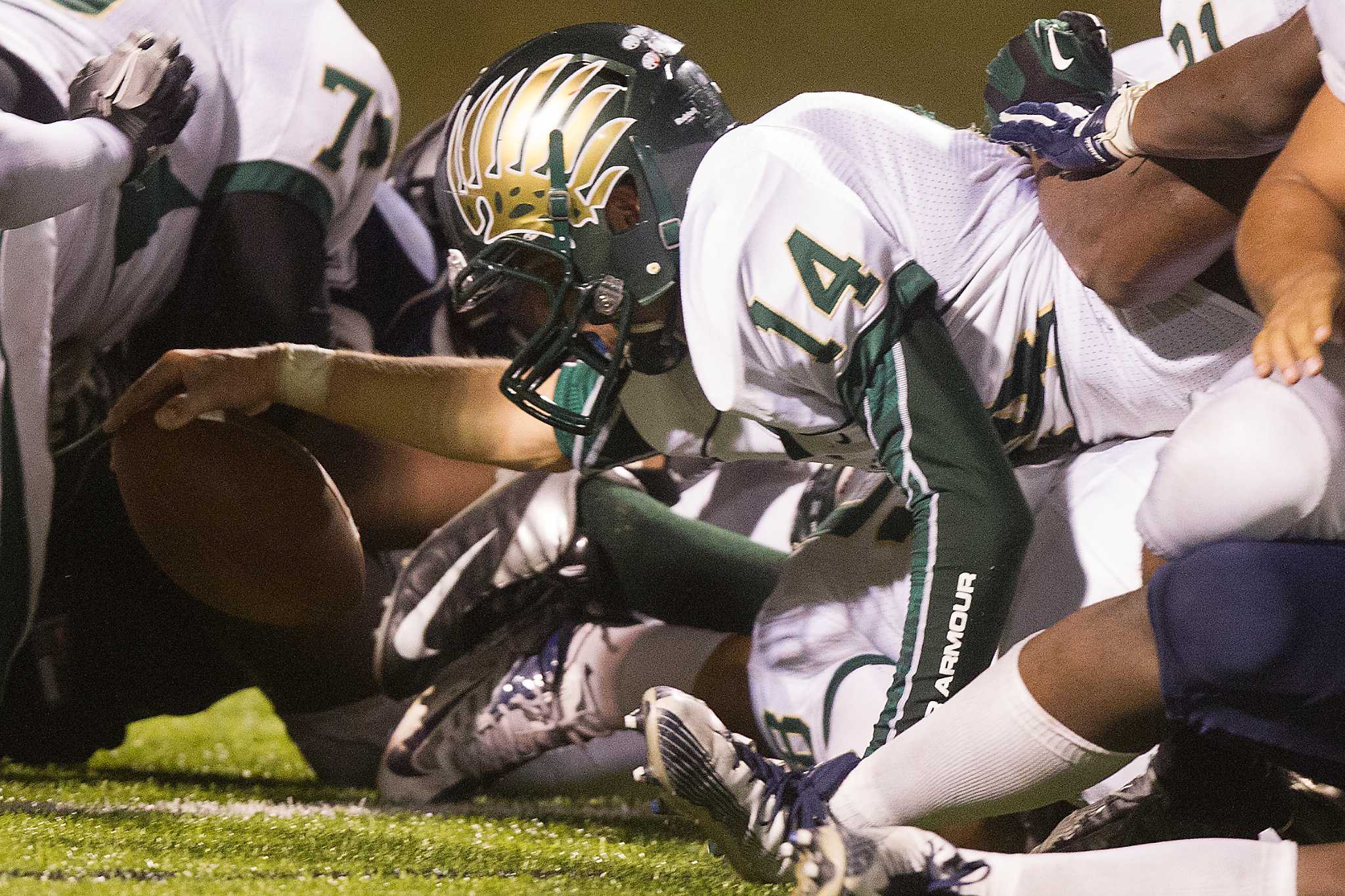 Cy Falls soars back from deficit to knock off Cy Ridge