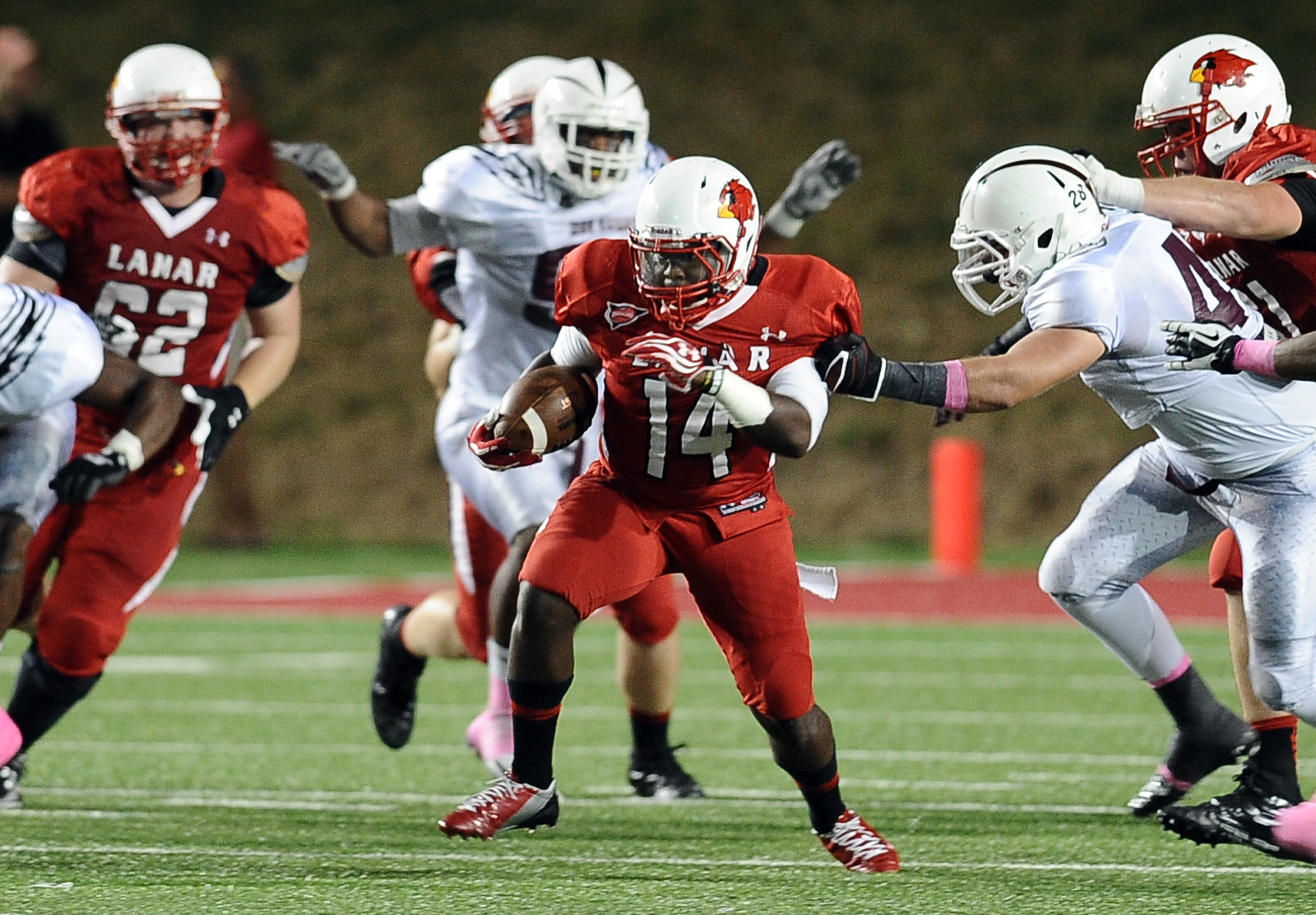 Garrett running again for Lamar
