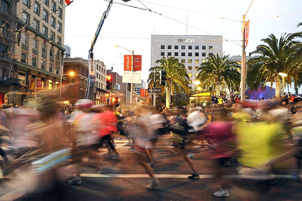 Huge turnout for Nike Women's Marathon