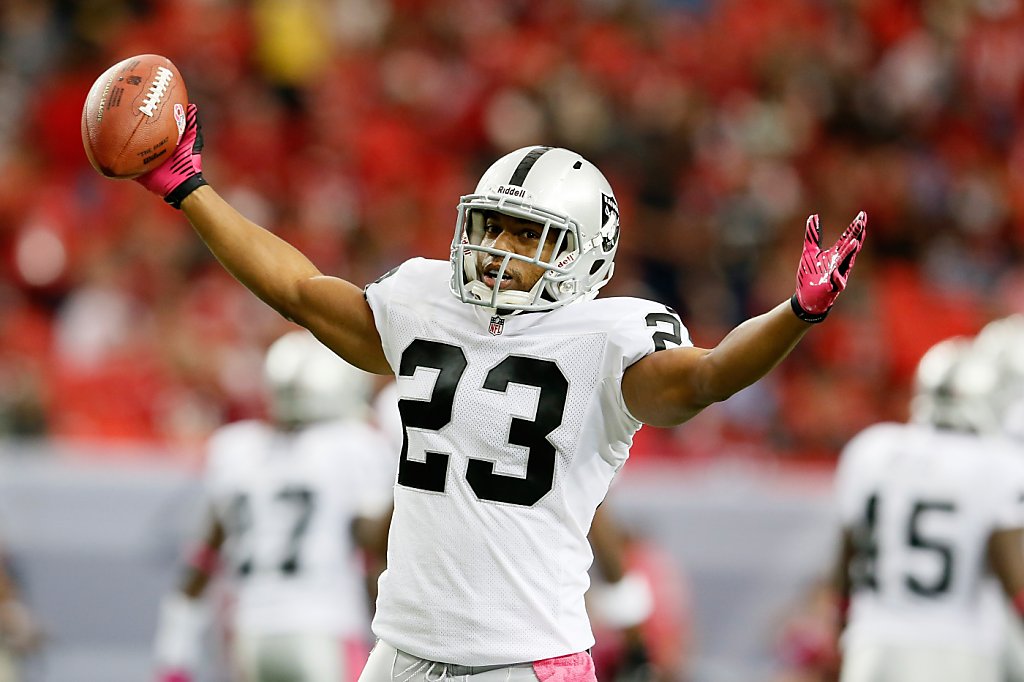 Raiders roster takes shape as 4 sign