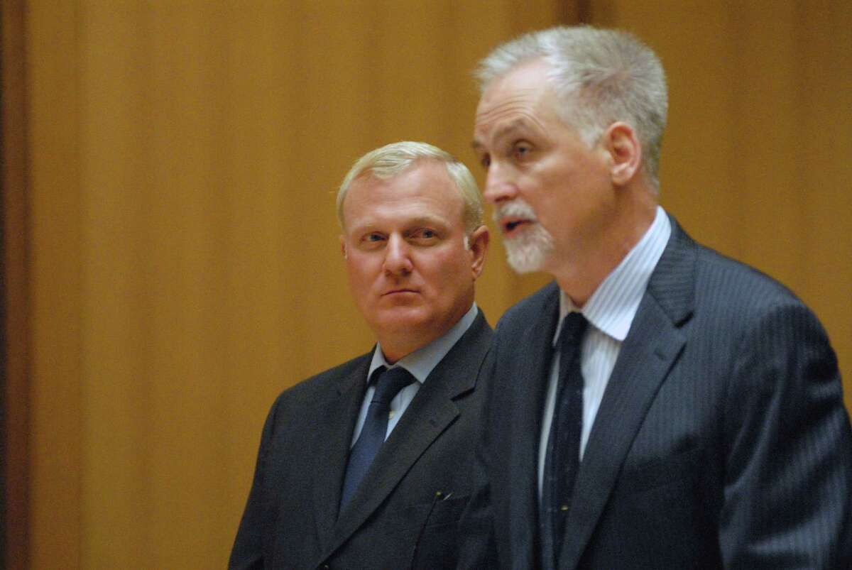 Hate-crime charges dropped in cab dispute