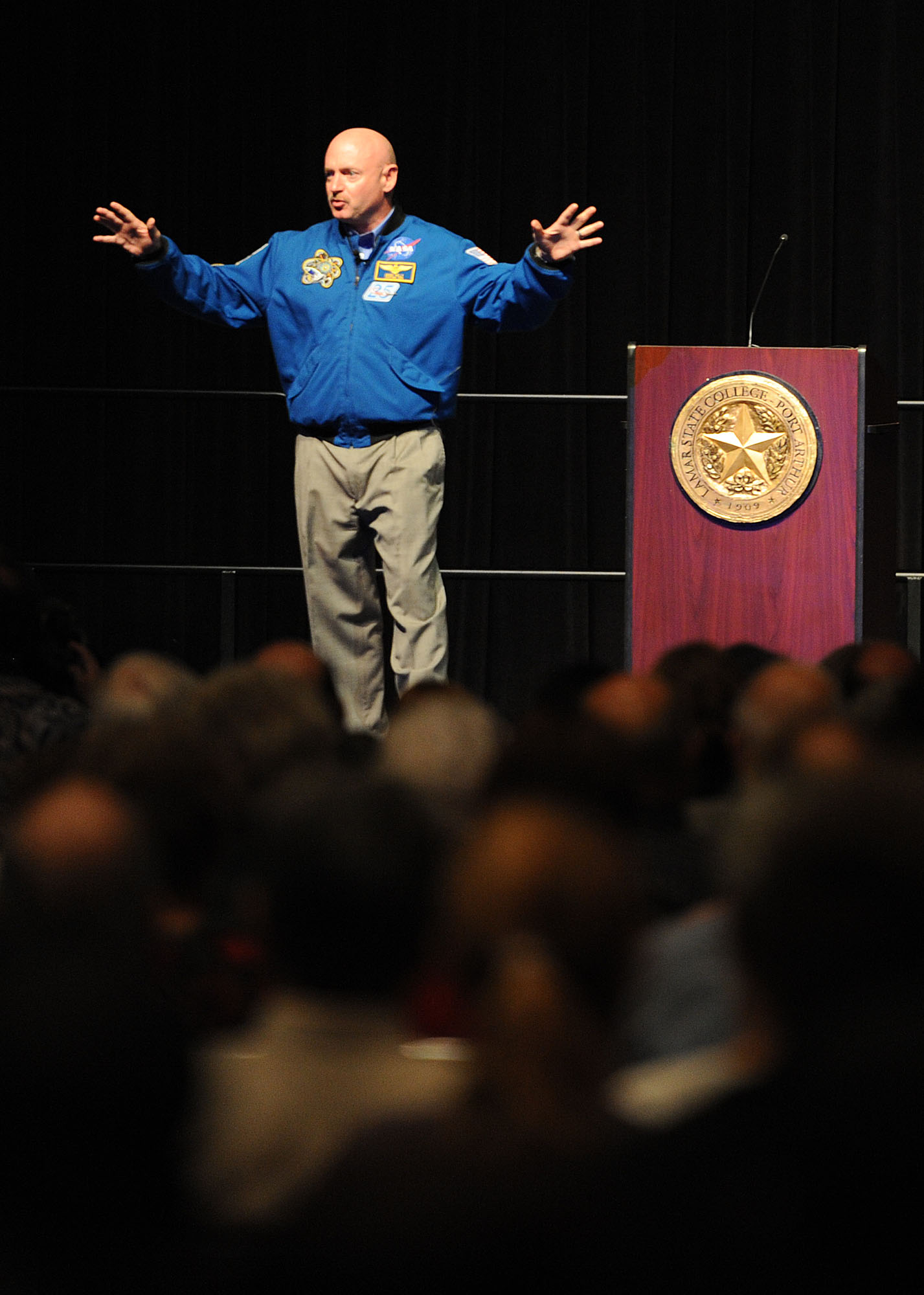 Astronaut Mark Kelly recalls life's ups and downs in Tuesday lecture