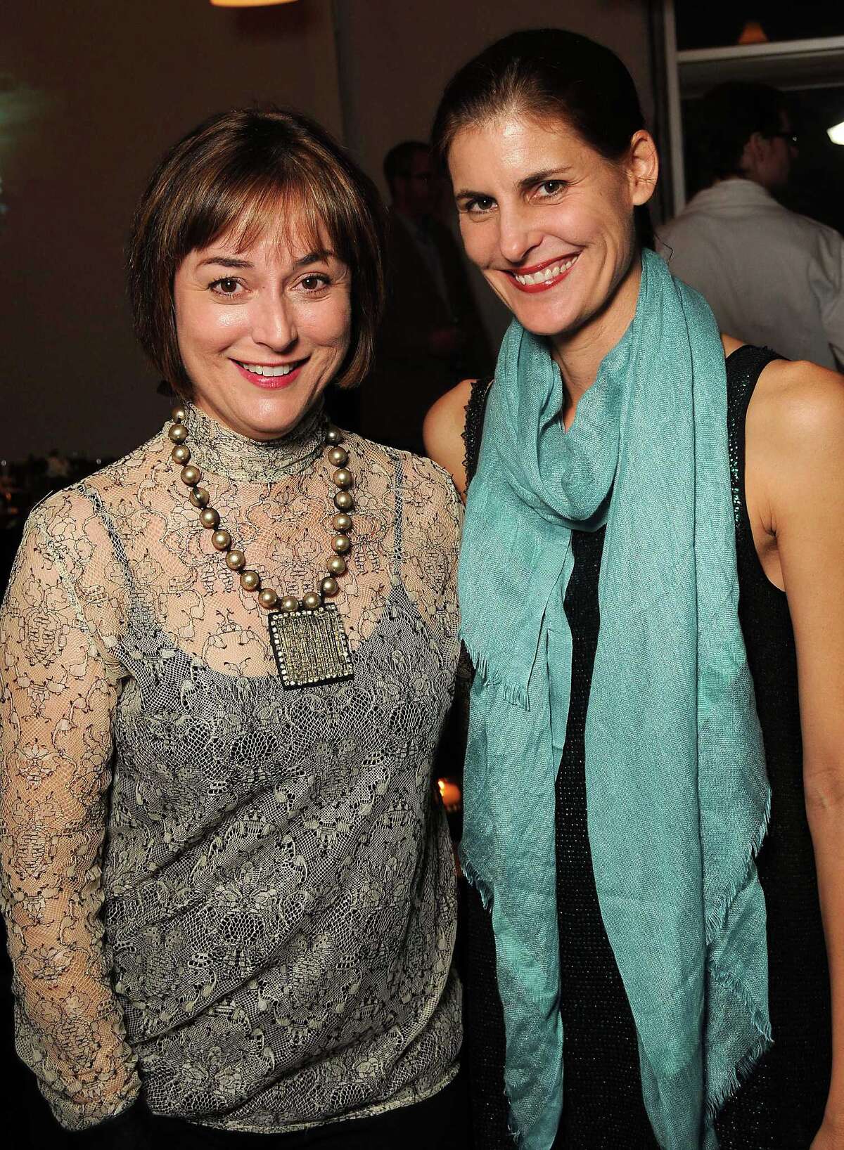 Aurora honors Laurie Simmons