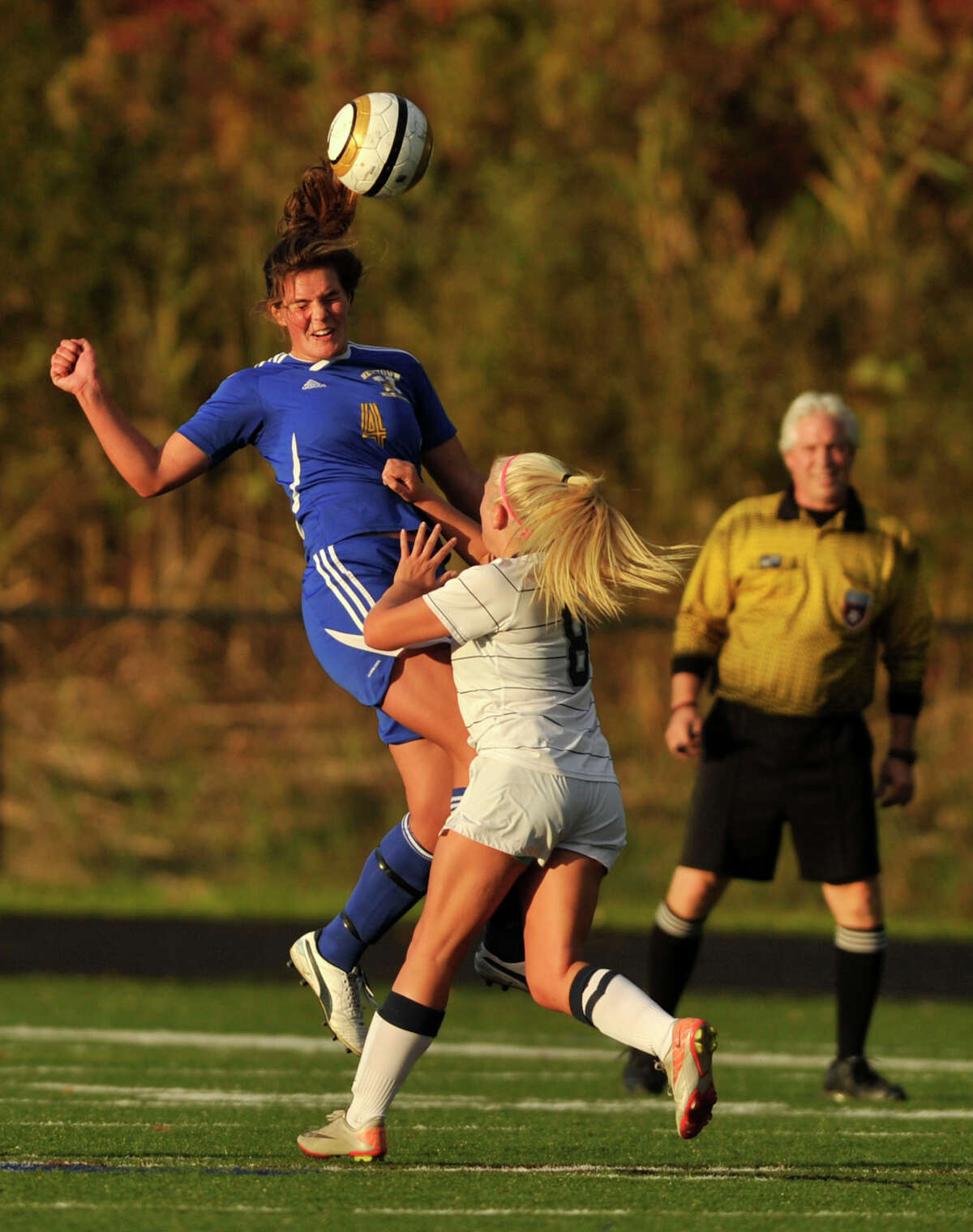 Paige Davis' penalty kick hands Newtown girls soccer team first loss ...