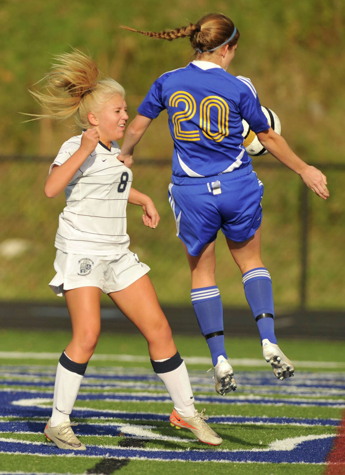 Paige Davis' penalty kick hands Newtown girls soccer team first loss ...