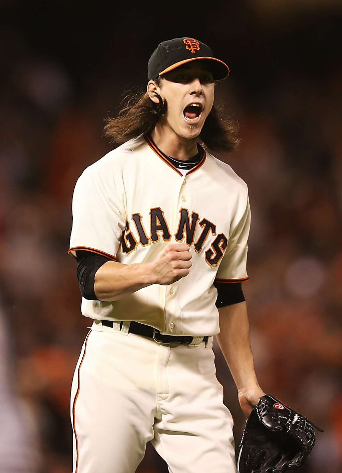 Tim Lincecum has new haircut, attitude