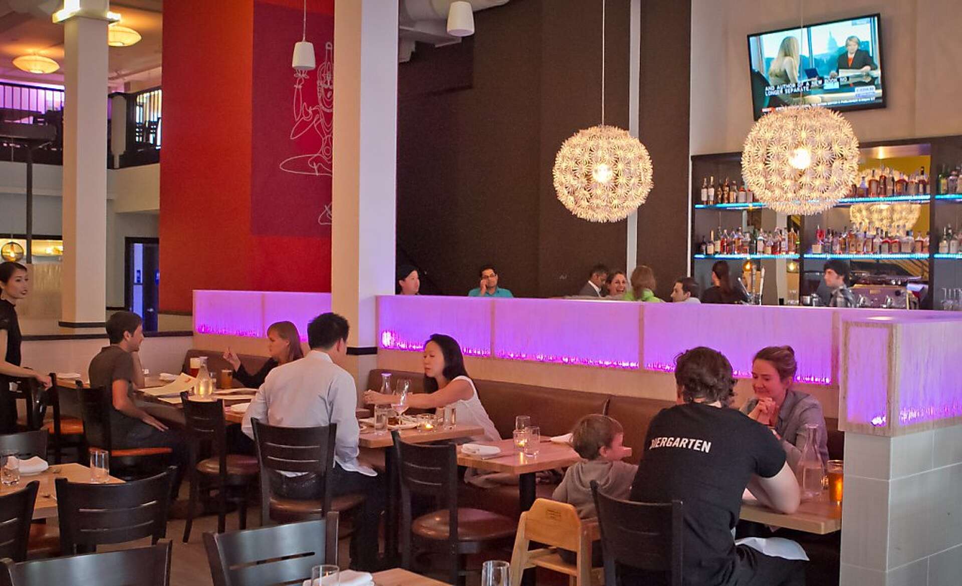 Innovators feed Valencia restaurant boom