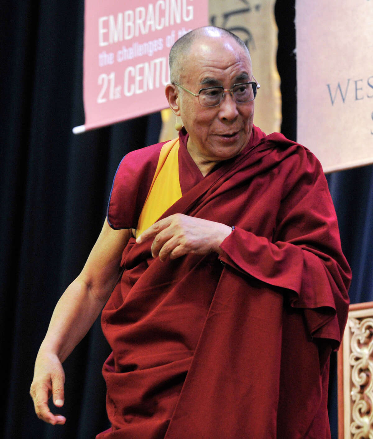 Dalai Lama speaks in Danbury of peace