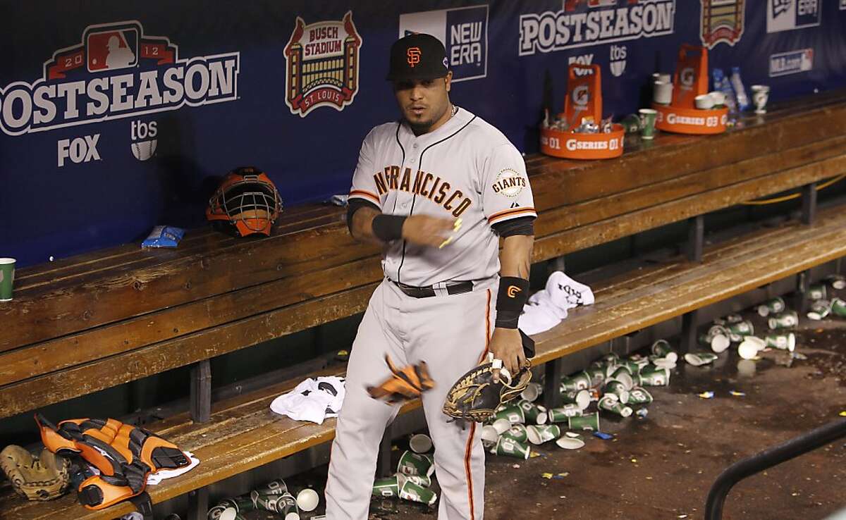 Cardinals push Giants back to the brink