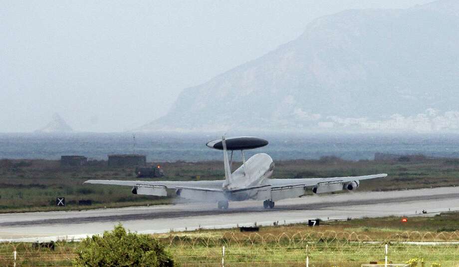 40 years of AWACS radar - seattlepi.com