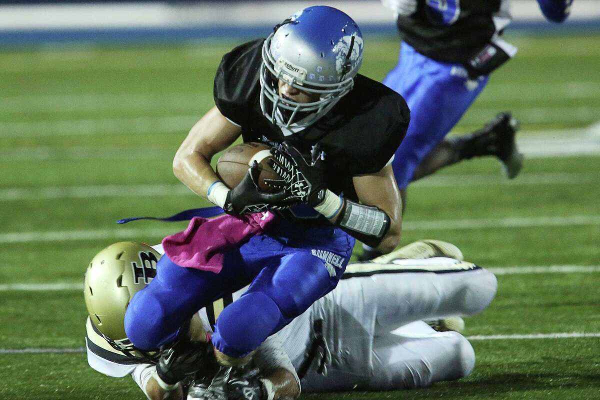 Barlow tops Bunnell to remain unbeaten