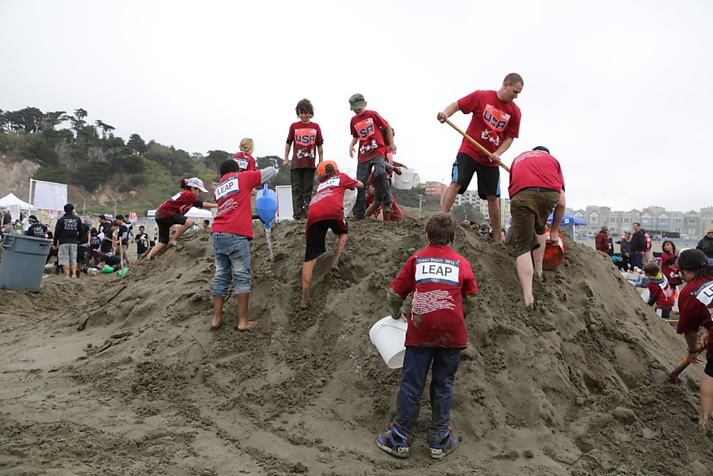 Building teamwork as well as sand castles