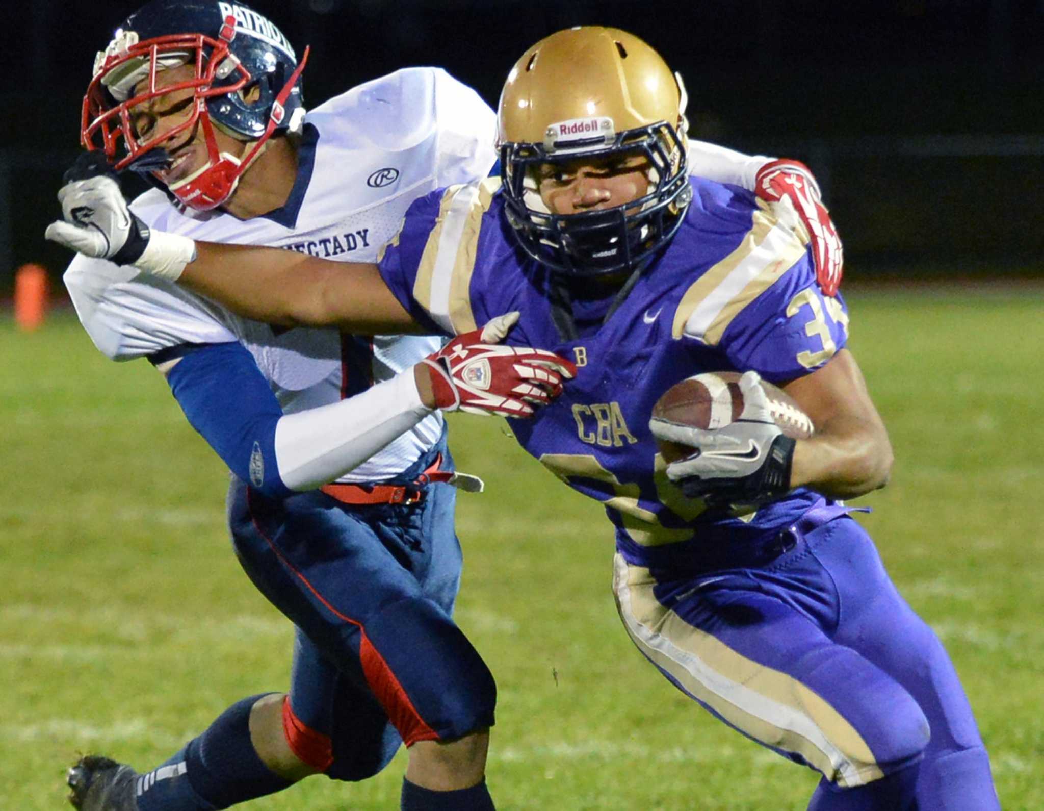 Patriots survive classic
