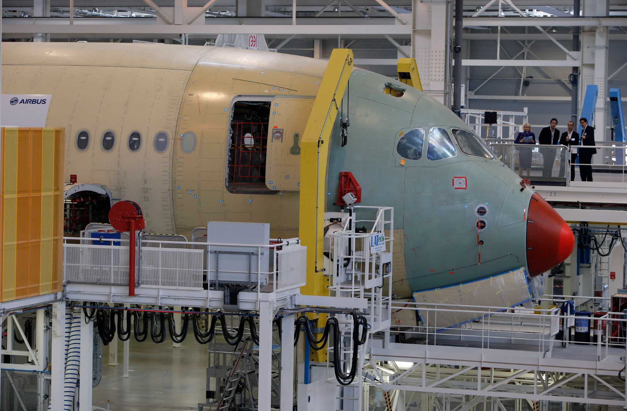 Airbus inaugurates A350 assembly line