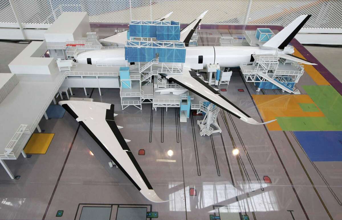 Airbus inaugurates A350 assembly line