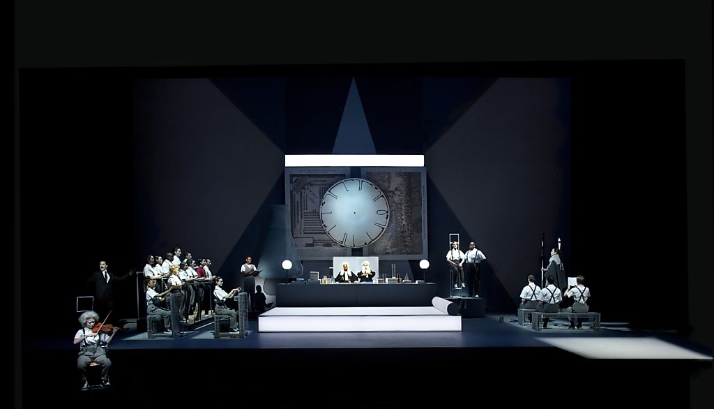 'Einstein on the Beach' review: Magical