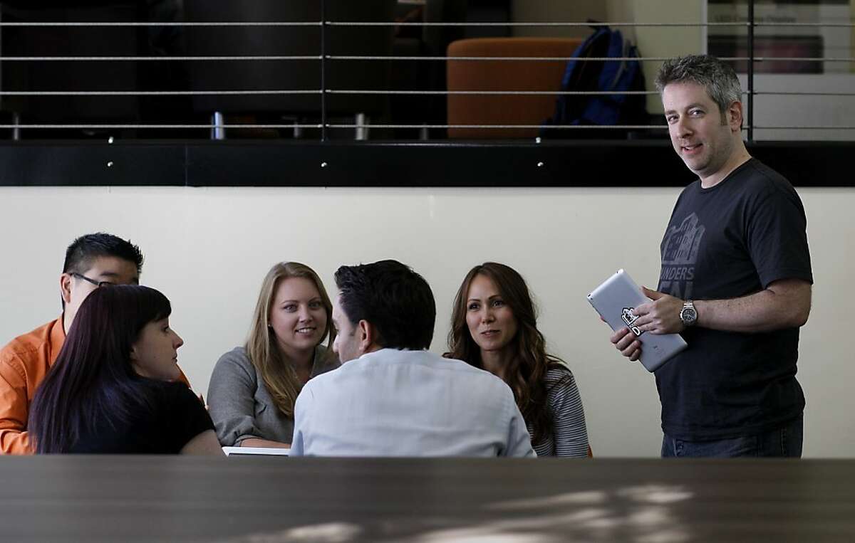 Jonathan Abrams nudges Nuzzel along