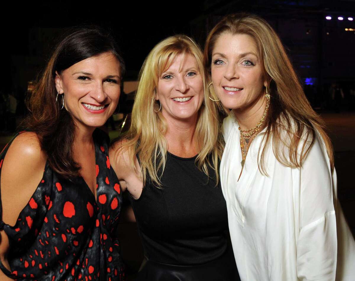 HPD officer hurt in exercise at Tilman Fertitta home