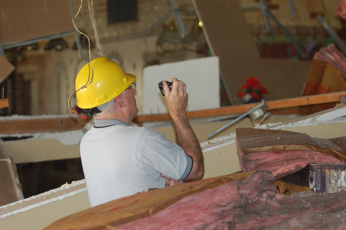 BREAKING NEWS: Interior roof at Fratella's caves in during lunch hour
