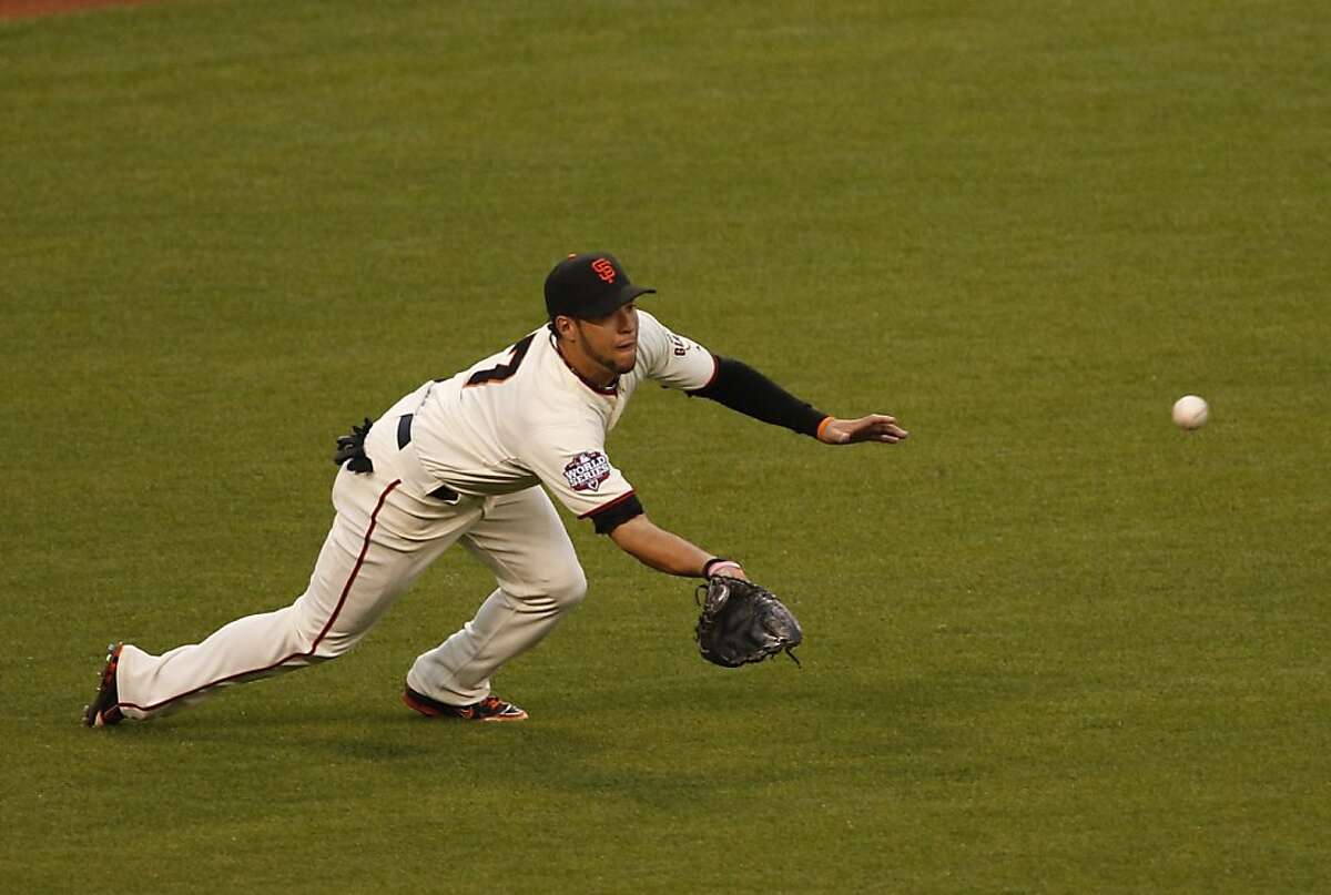 Panda's 3 homers lift Giants in Game 1
