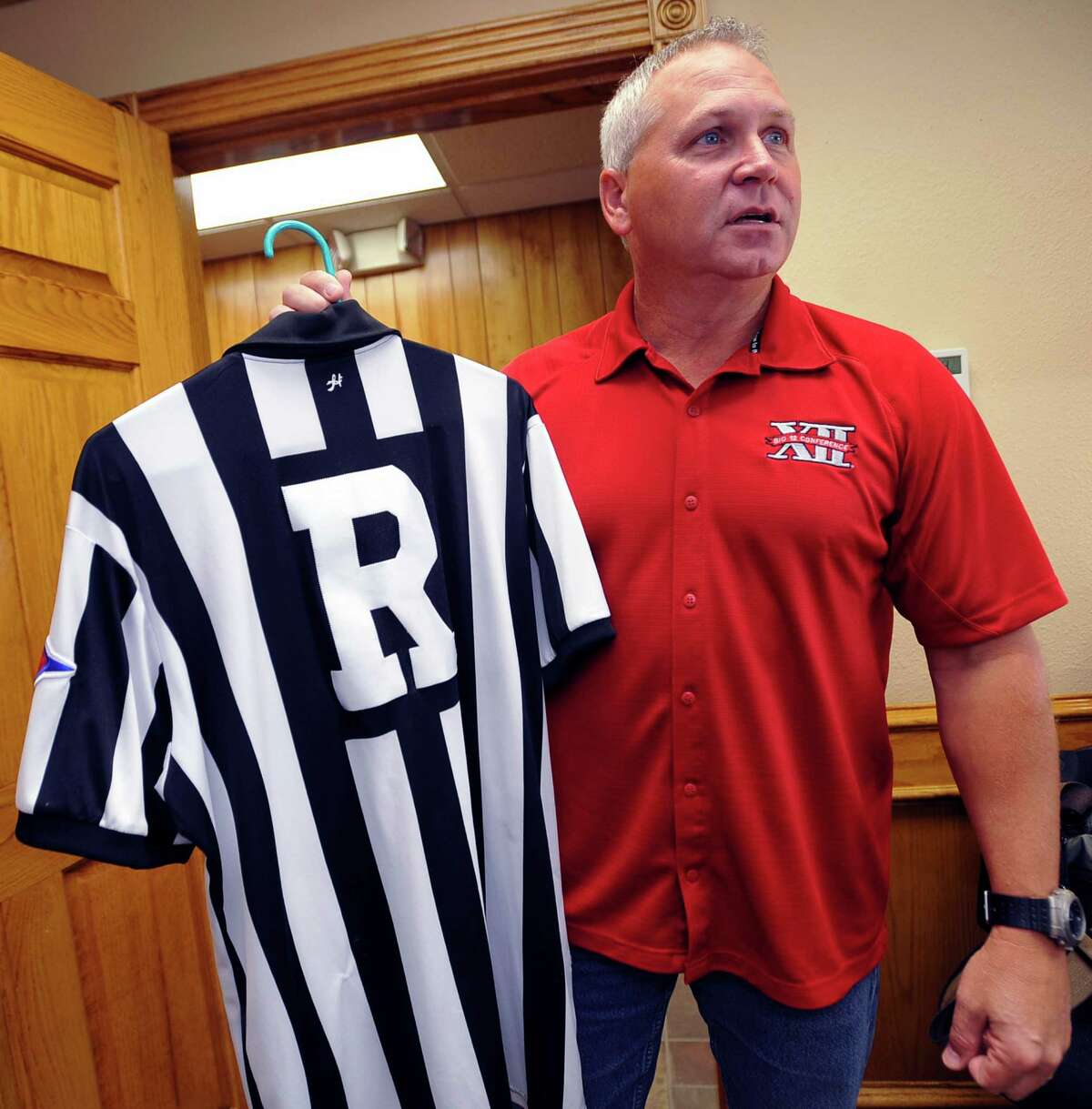 Mauriceville resident officiating Big 12 football