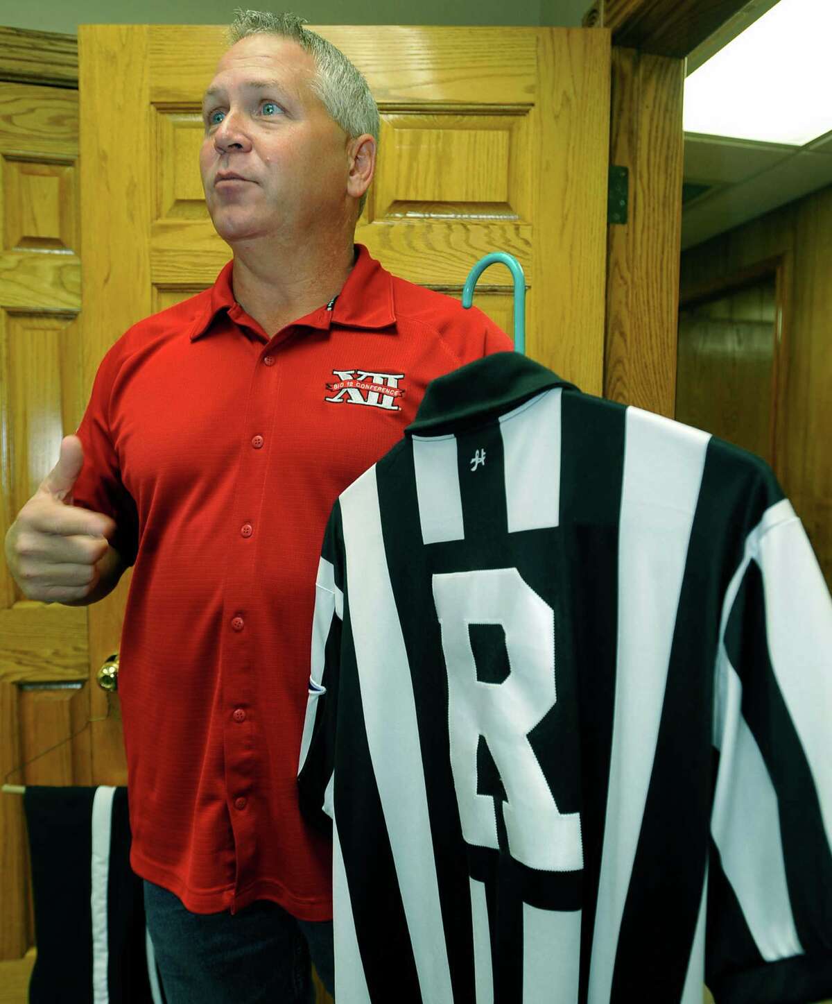 Mauriceville resident officiating Big 12 football