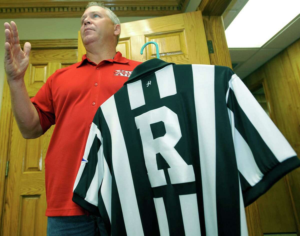 Mauriceville resident officiating Big 12 football