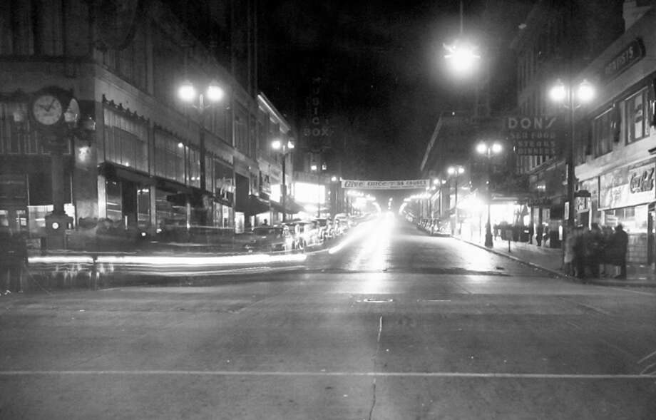 Seattle's World War II blackout - seattlepi.com