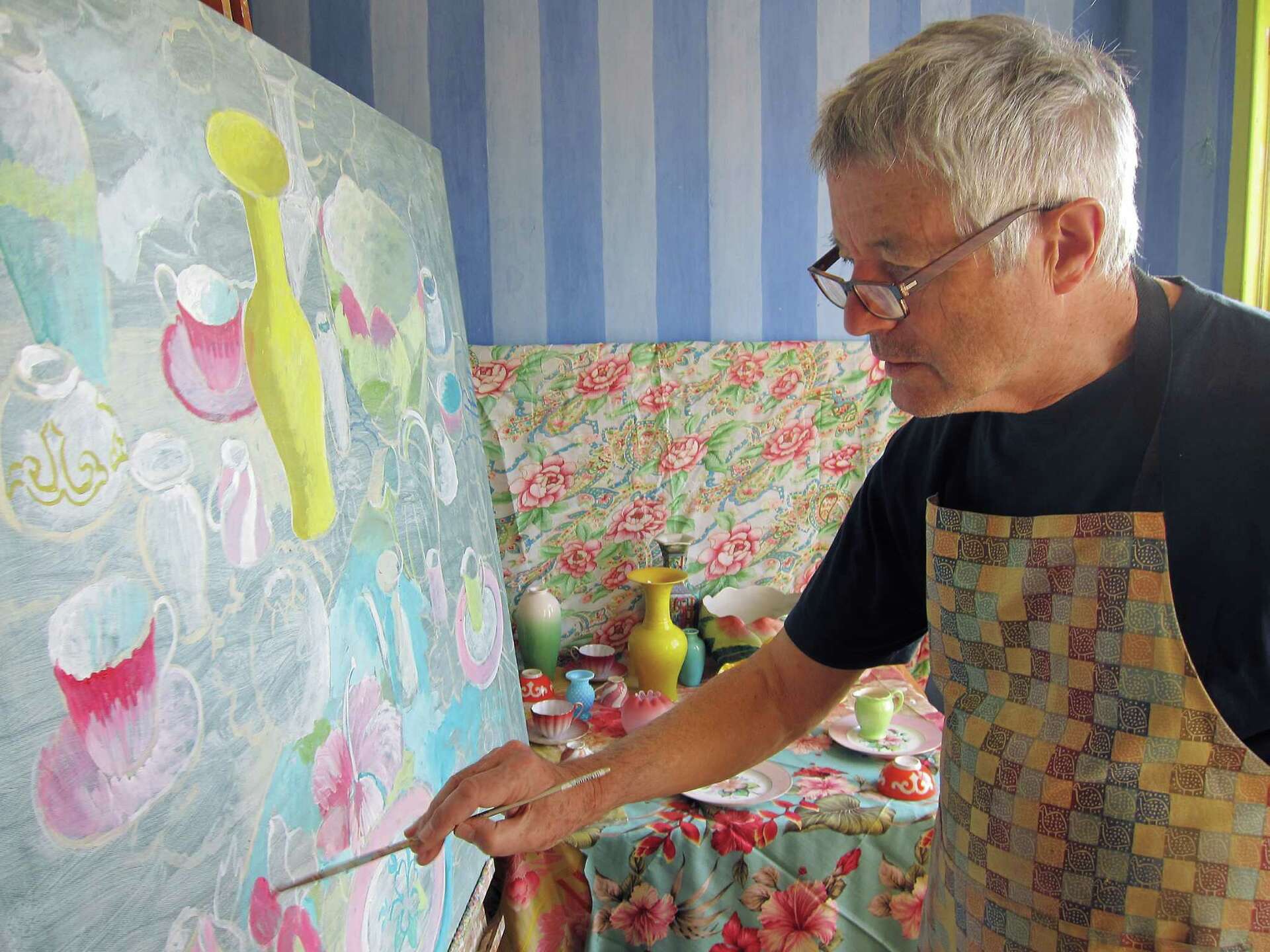 Color is key to Kaffe Fassett's fabric art