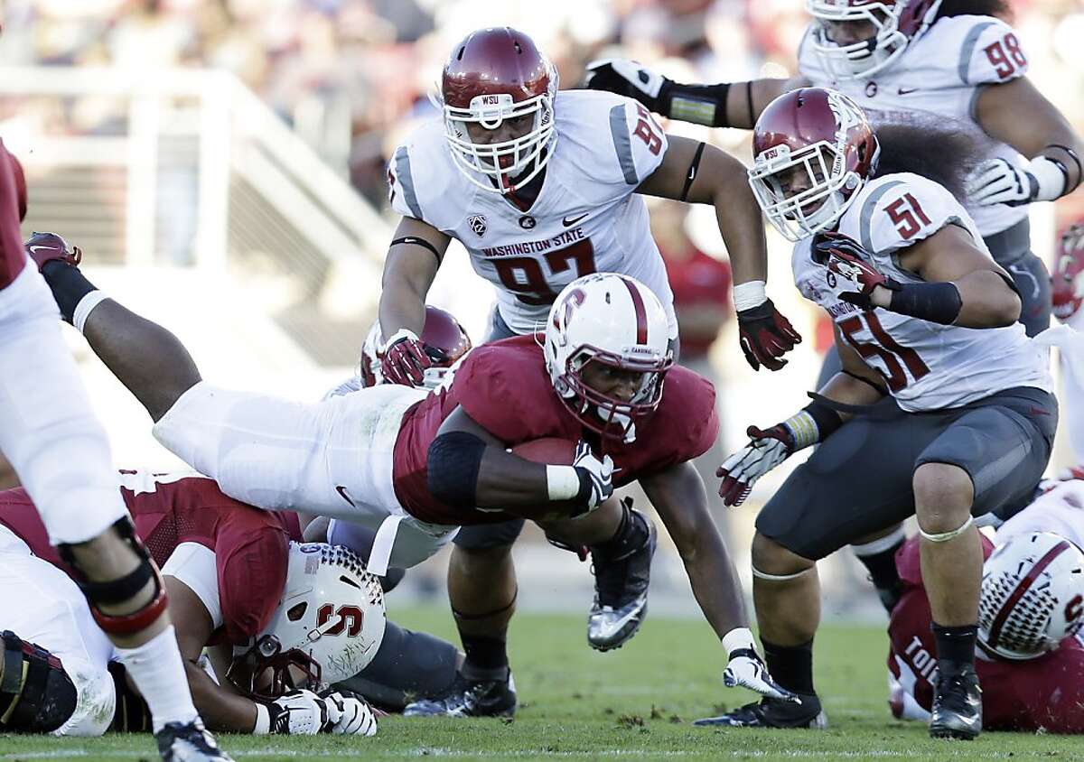 Stanford gets 10 sacks in 24-17 win