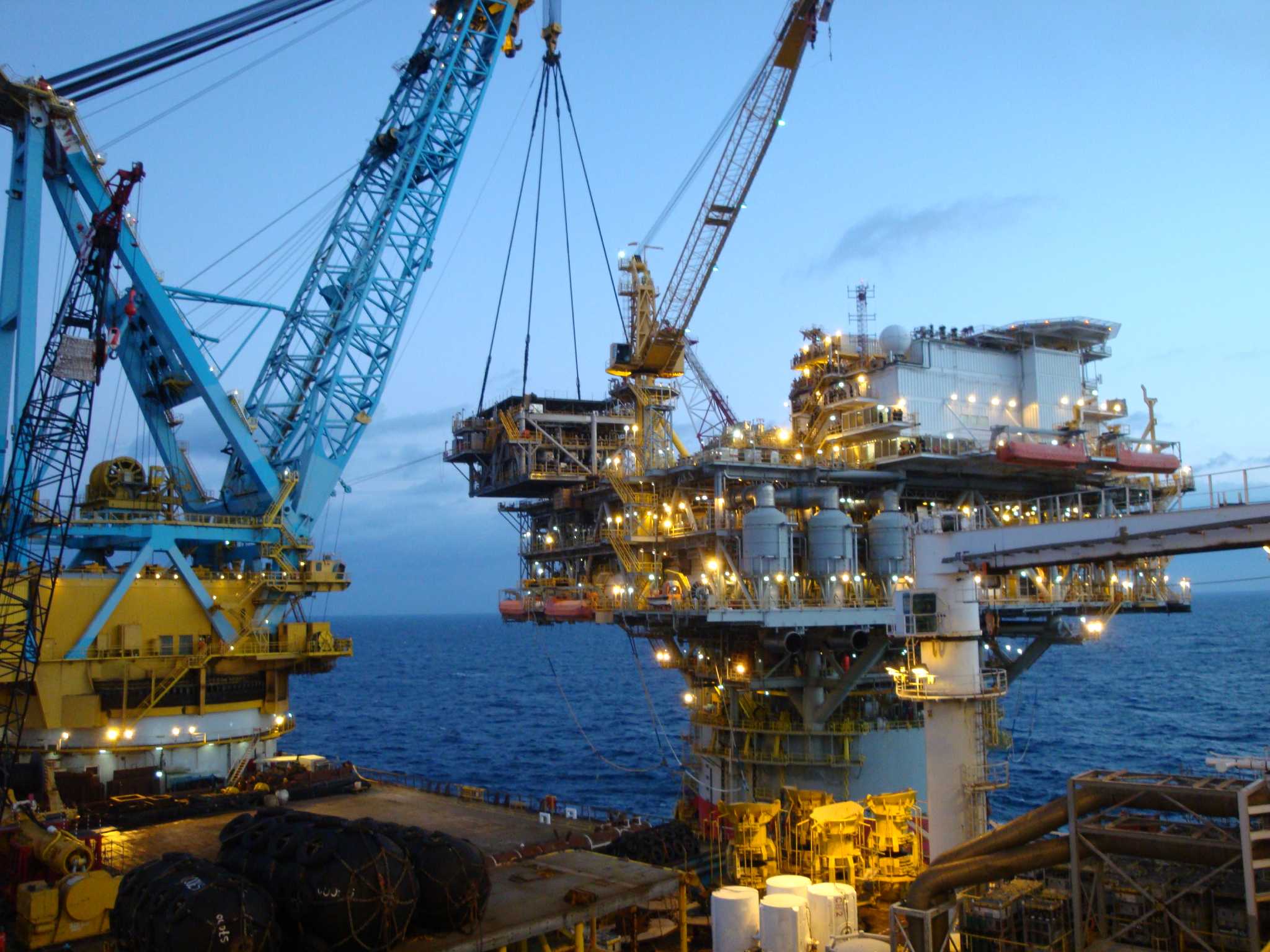 Seawater gives new life to oil wells in Gulf