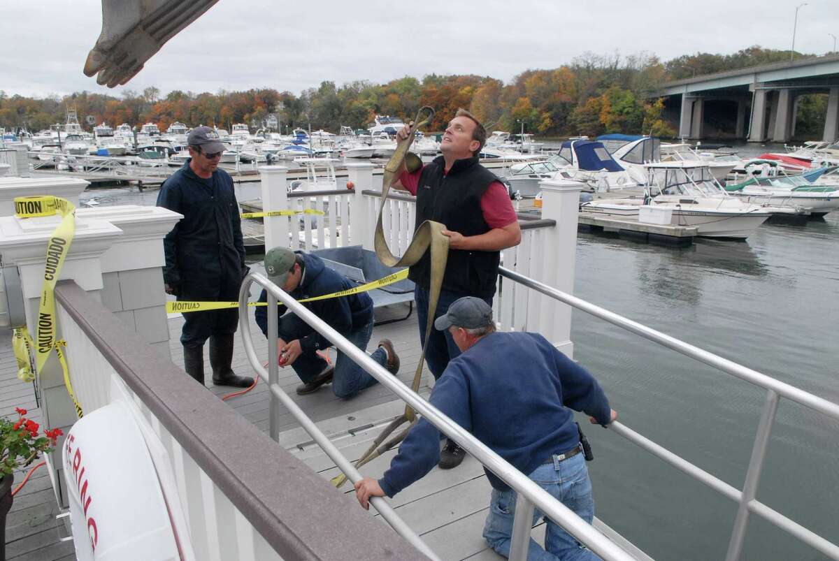 Shoreline residents prepare for the worst