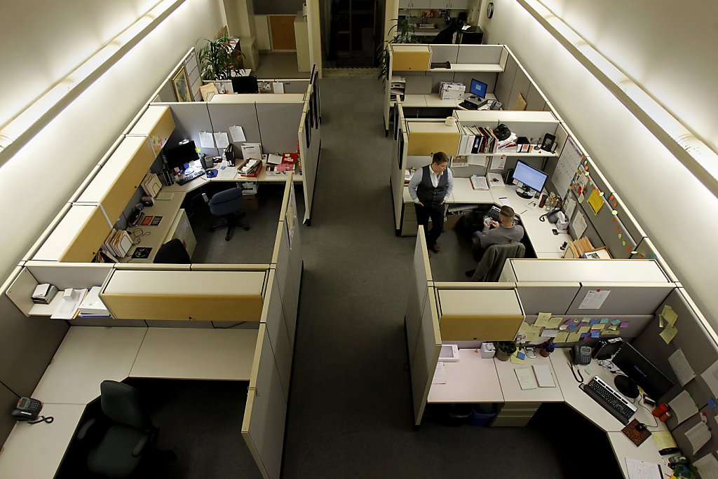 Walk-in center links homeless, services