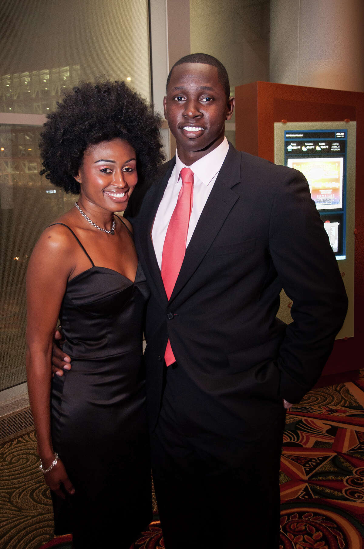 NAACP gala raises cash for area programs
