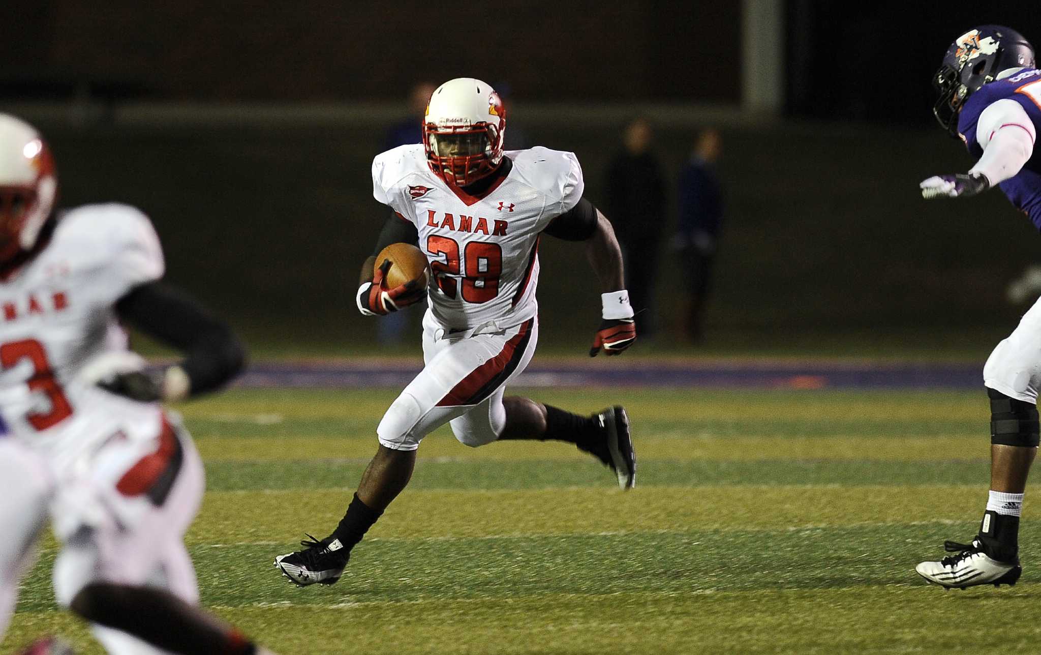 Running back Sims leaving Lamar