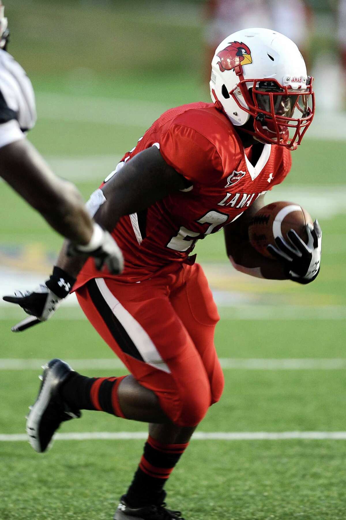 Running back Sims leaving Lamar