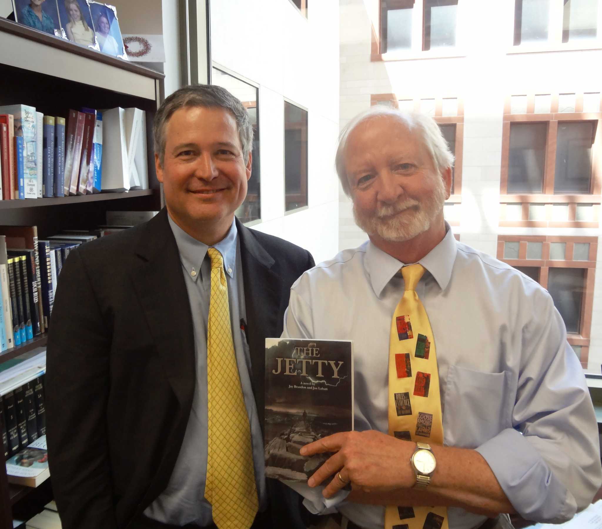 Mystery writers to sign copies of 'Jetty'