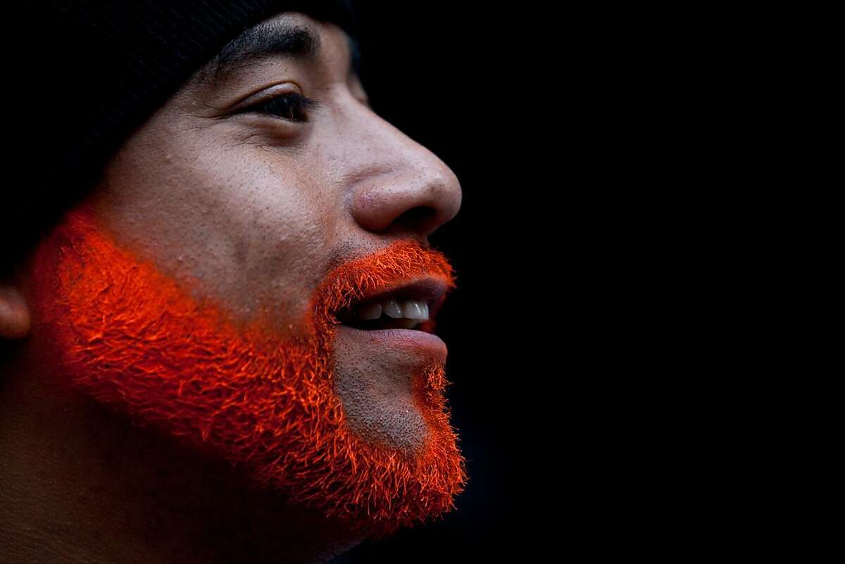 Huge turnout for Giants parade up Market