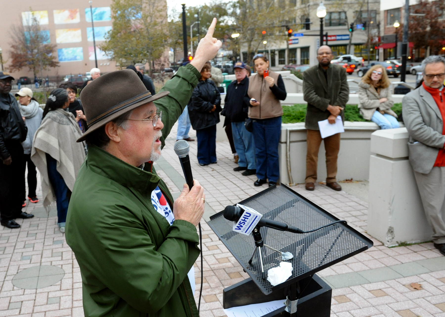 Former teachers union president named to Bridgeport school board