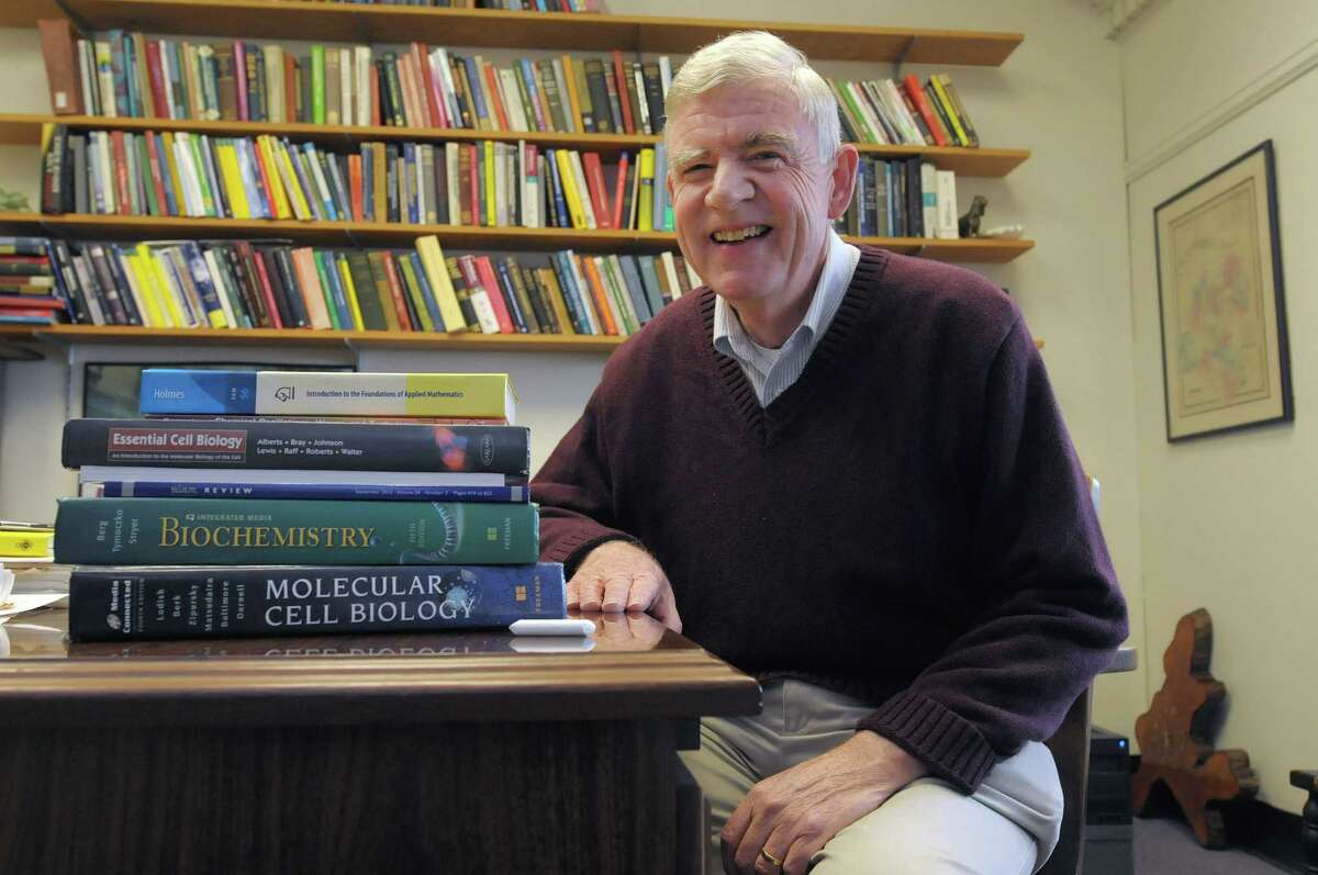 Professor learns to sing for the glory of God