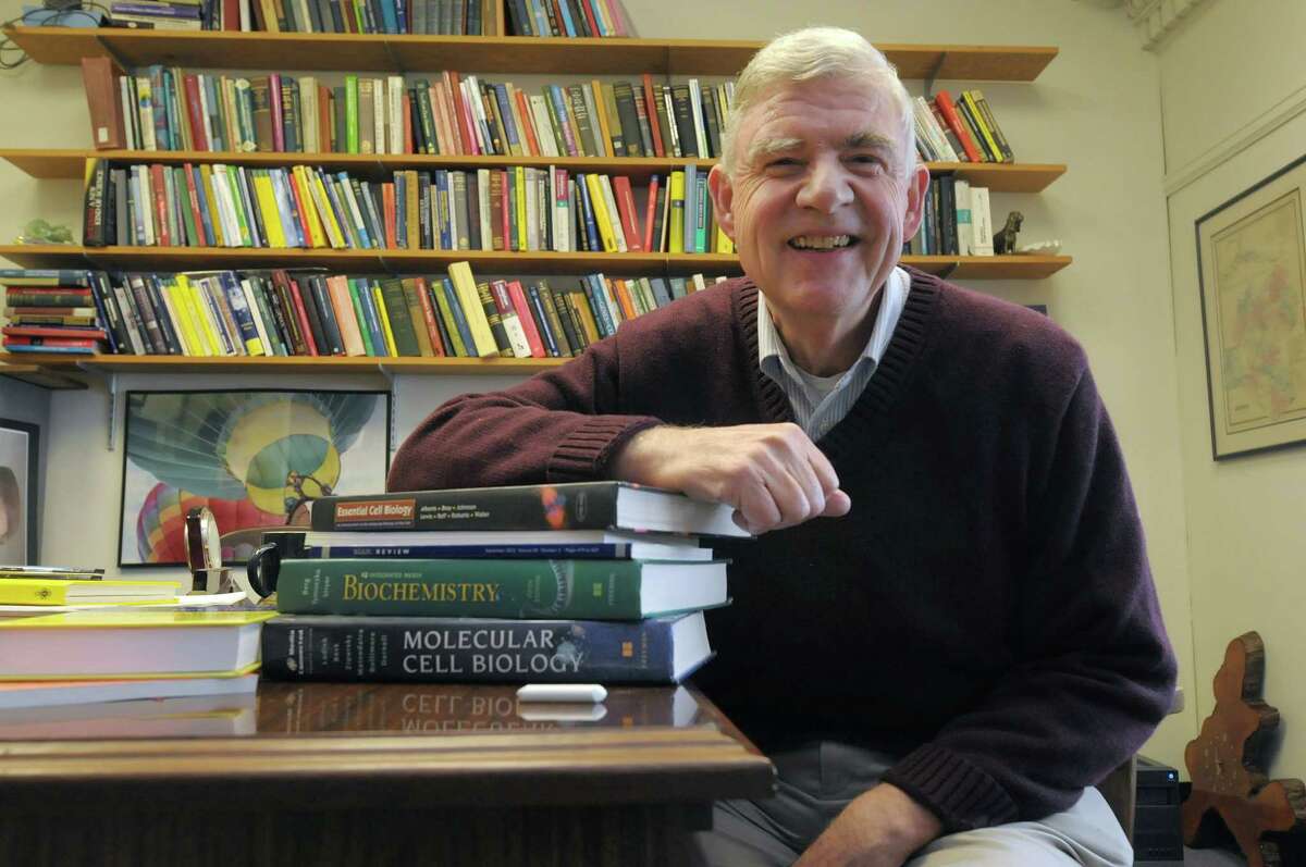 Professor learns to sing for the glory of God